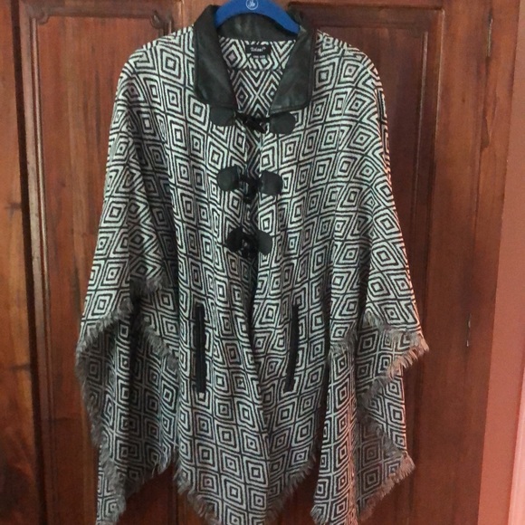 Jackets & Coats | Tolani Cape | Poshmark